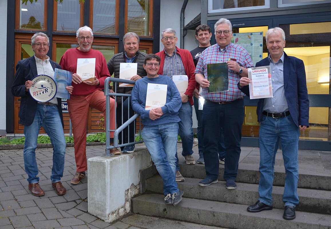 Ehrungen verdienter „Vereinsschaffer“ - Tischtennisverband Rheinland ...